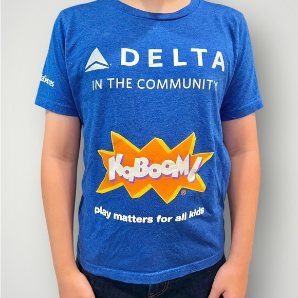Delta Air Lines | Shirts & Tops | Delta Air Lines Sponsored Official ...